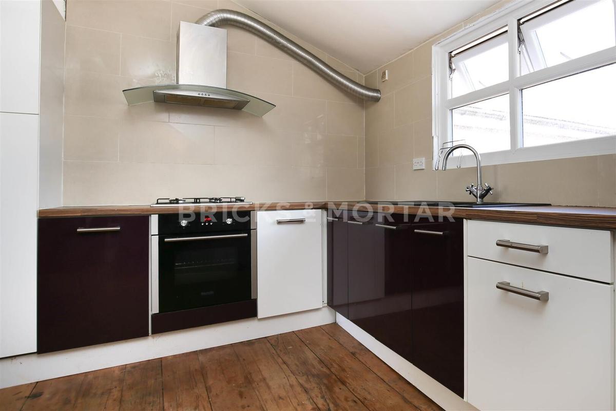 3 bedroom apartment for rent Westgate Road Newcastle, NE4 6AP | UniHomes