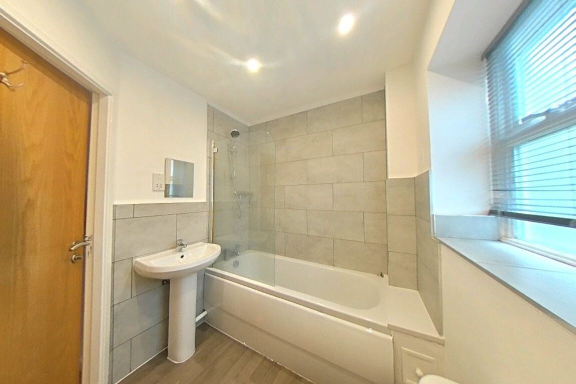 1 bedroom house for rent Adcocks Close Loughborough, LE11 1HZ | UniHomes