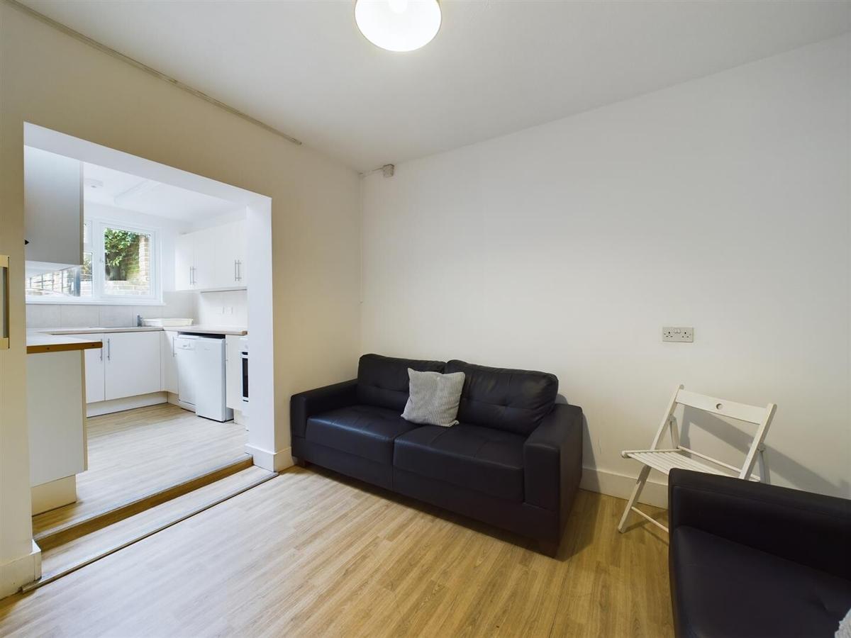6 bedroom house for rent Bentham Road Brighton, BN2 9XB | UniHomes