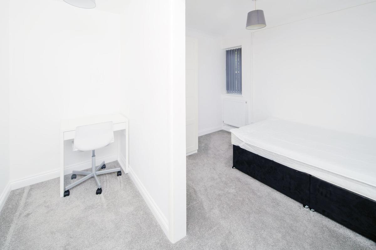 6 bedroom house for rent Conygre Grove Bristol, BS34 7HX | UniHomes