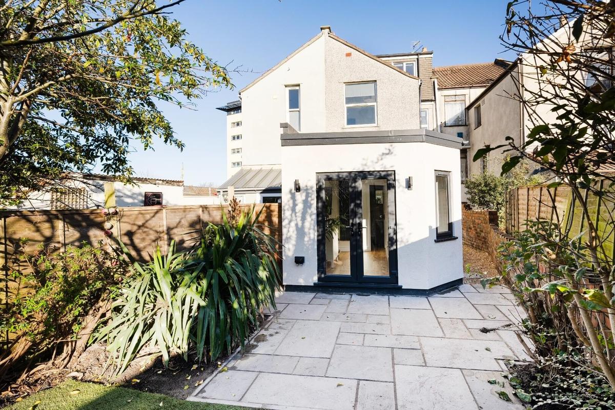 8 bedroom house for rent Lodge Causeway Bristol, BS16 3HY | UniHomes