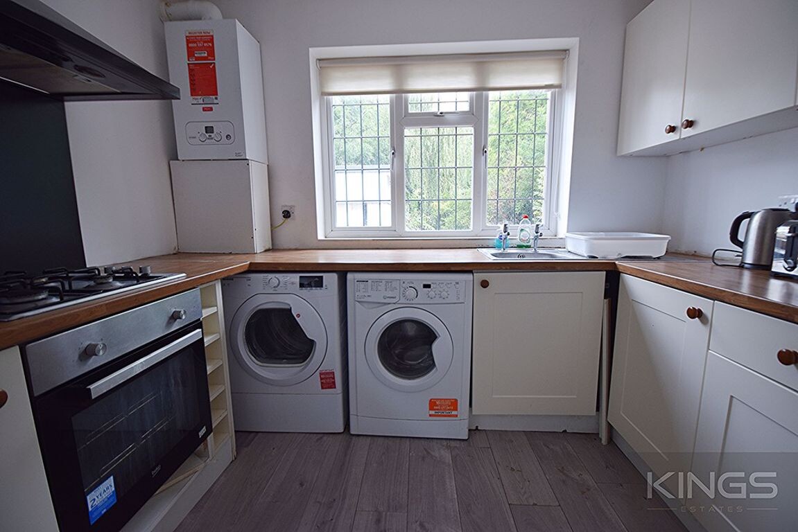 5 bedroom house for rent Ash Grove, Surrey, GU2 8UT | UniHomes