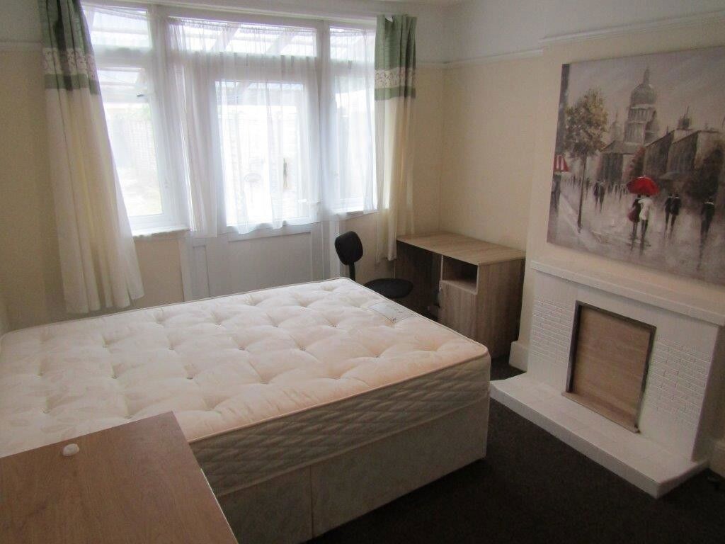 4 bedroom house for rent Harrison Road Southampton, SO17 3TL | UniHomes