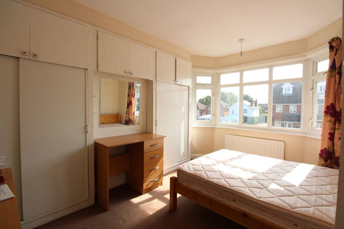 4 bedroom house for rent Burgess Road Southampton, SO16 3BA | UniHomes