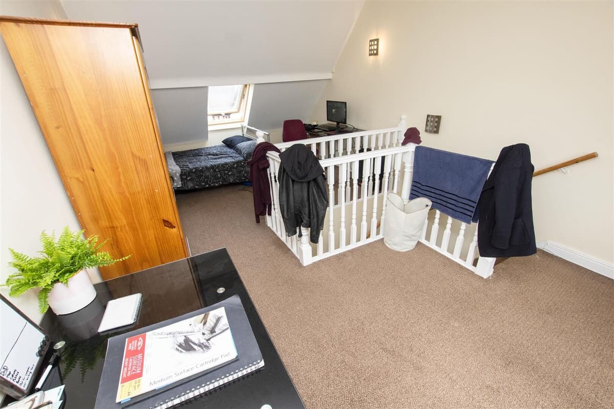 3 Bedroom House For Rent Harborne Park Road Birmingham B17 0ps Unihomes