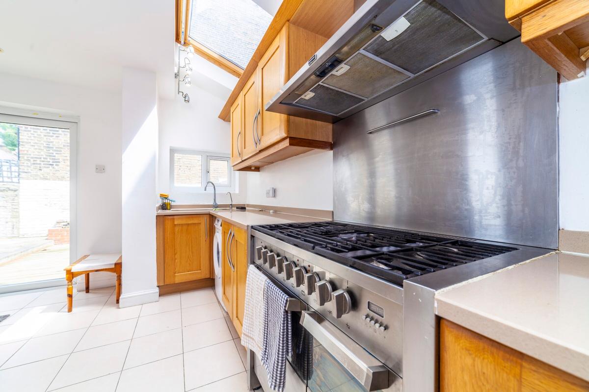 6 bedroom house for rent Margravine Road London, W6 8HH | UniHomes