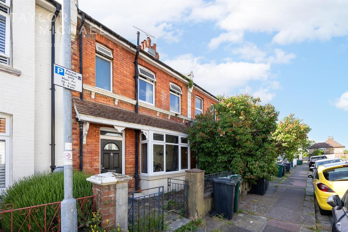 4 bedroom house for rent Buller Road, Brighton, BN2 4BH | UniHomes