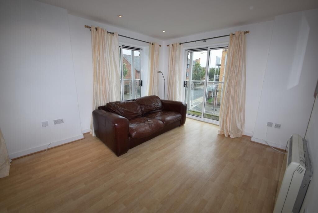 3 bedroom apartment for rent Manchester Manchester, M15 5XE | UniHomes