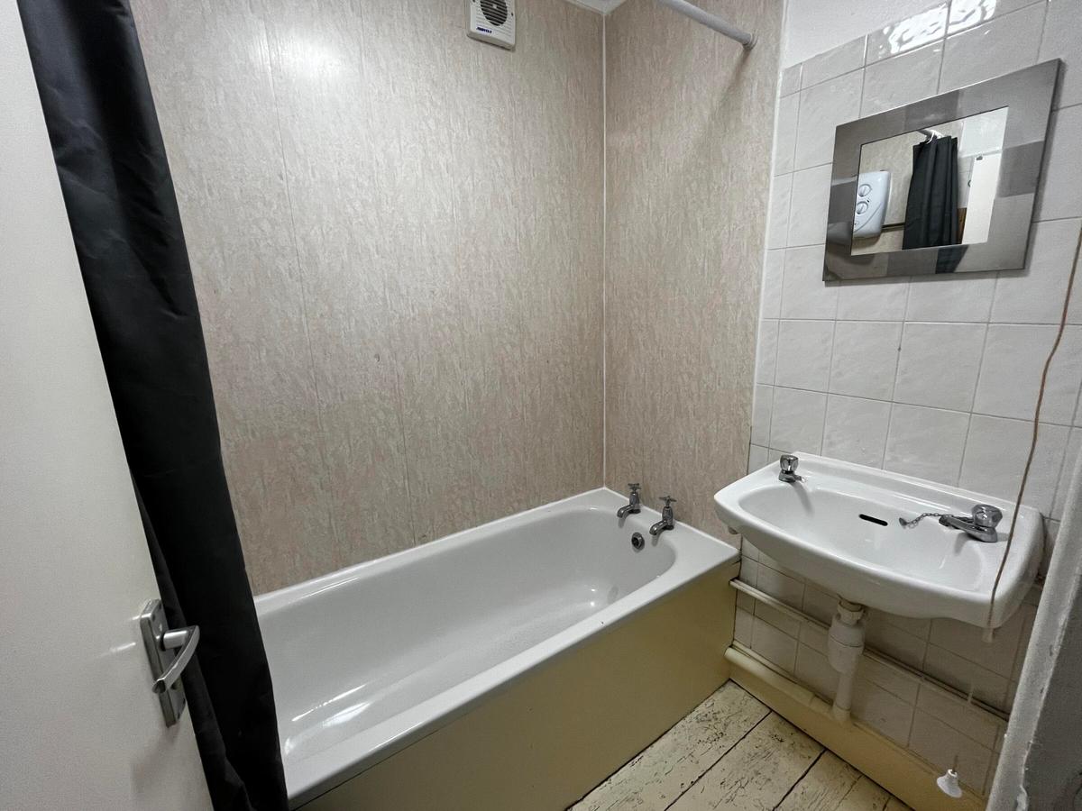 6 bedroom house for rent Locksbrook Road, Bath, BA1 3EJ | UniHomes