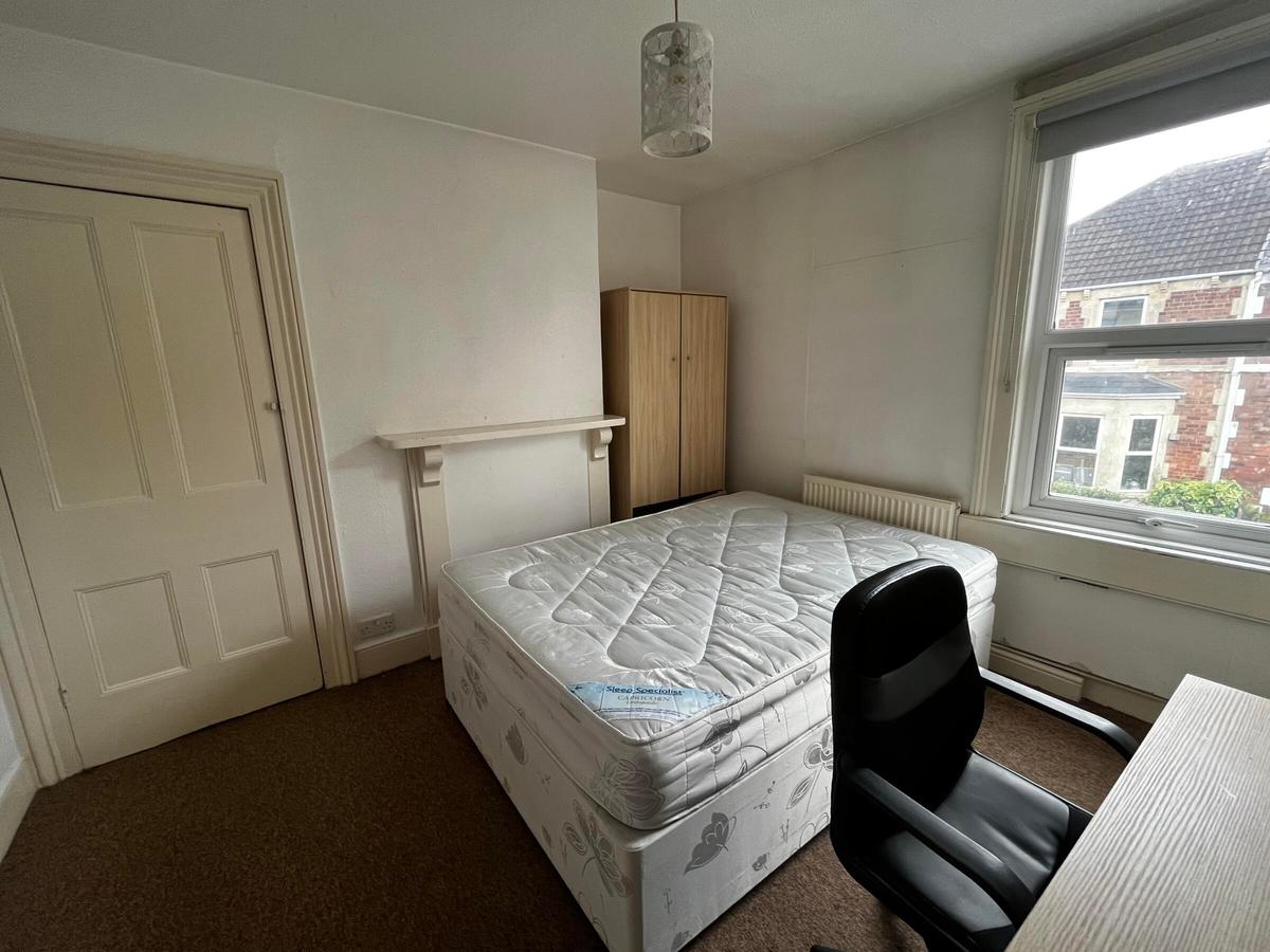 6 bedroom house for rent Locksbrook Road, Bath, BA1 3EJ | UniHomes
