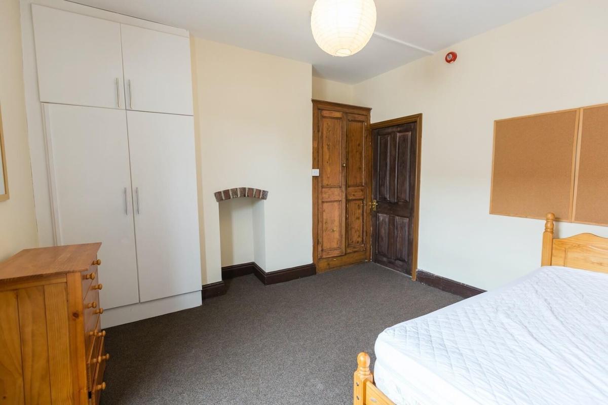 5 bedroom house for rent Milton Street, Sheffield, S3 7WH | UniHomes