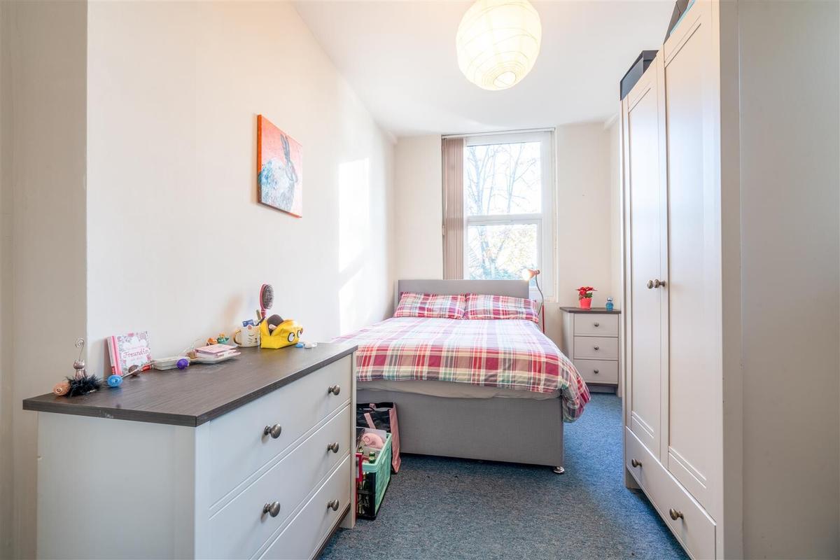 6 bedroom house for rent Tapton House Road Sheffield, S10 5BY | UniHomes