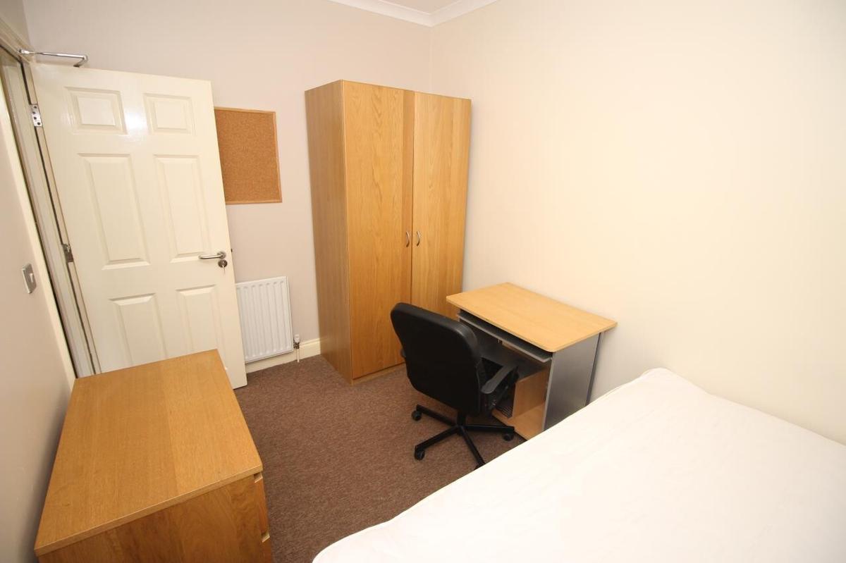 5 bedroom house for rent Swinburne Place, Newcastle, NE4 6EA | UniHomes