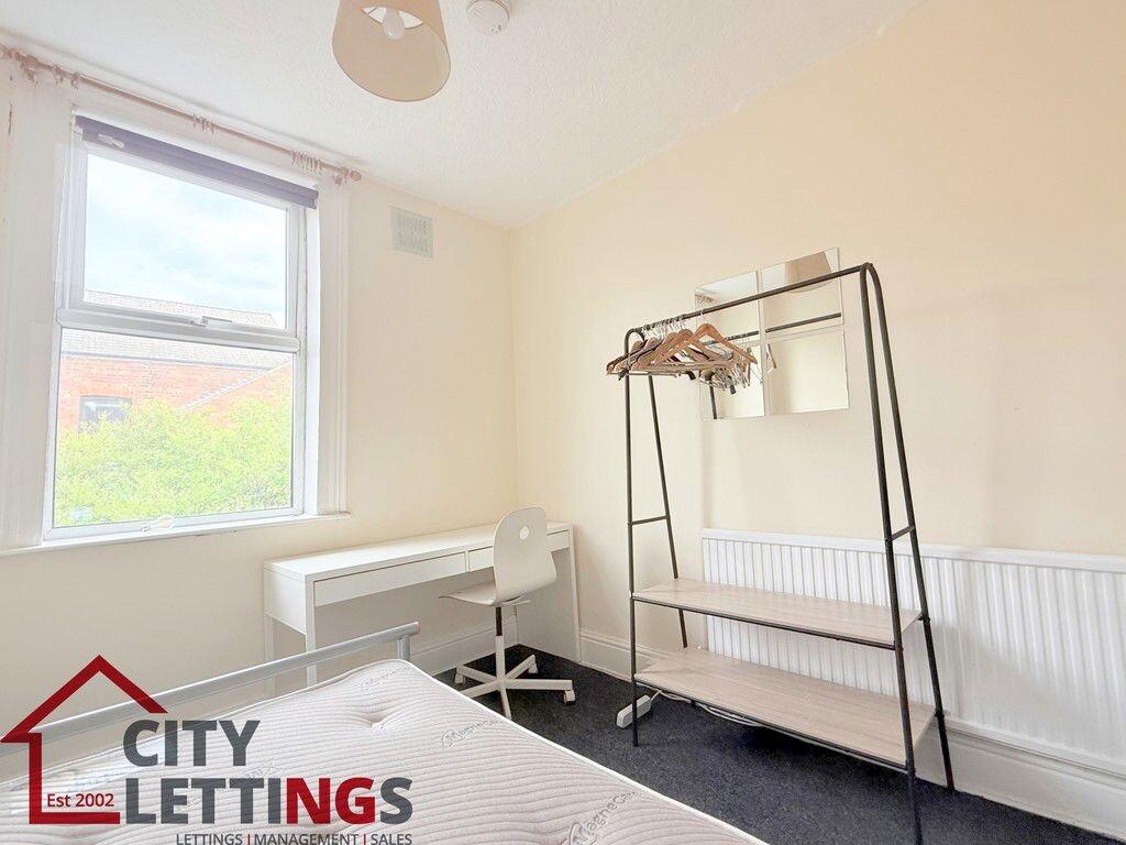 4 bedroom house for rent Elmsthorpe Avenue Nottingham, NG7 2BU | UniHomes