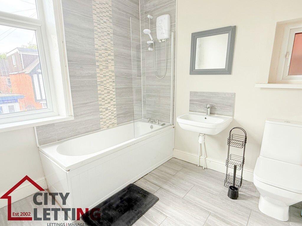4 bedroom house for rent Elmsthorpe Avenue Nottingham, NG7 2BU | UniHomes