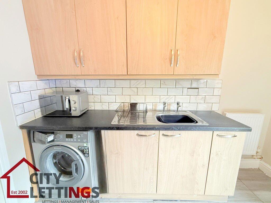 4 bedroom house for rent Elmsthorpe Avenue Nottingham, NG7 2BU | UniHomes