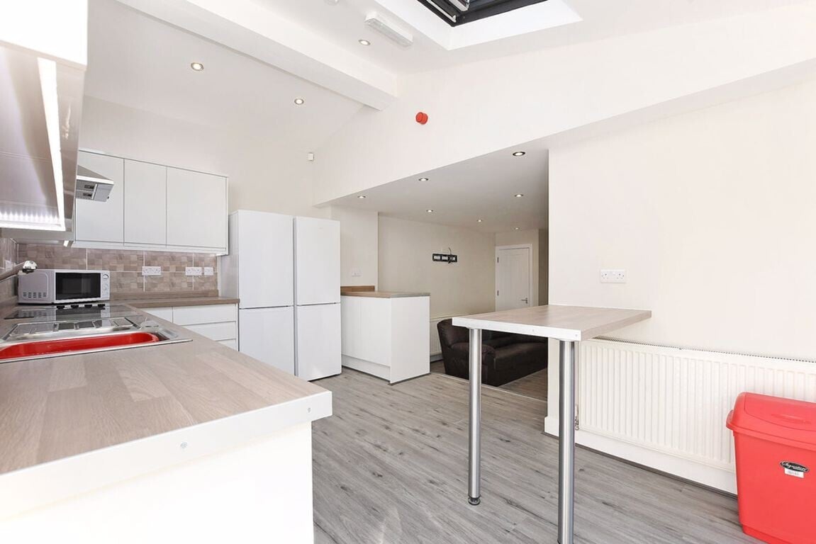 4 bedroom apartment for rent Ecclesall Road Sheffield, S11 8QA | UniHomes