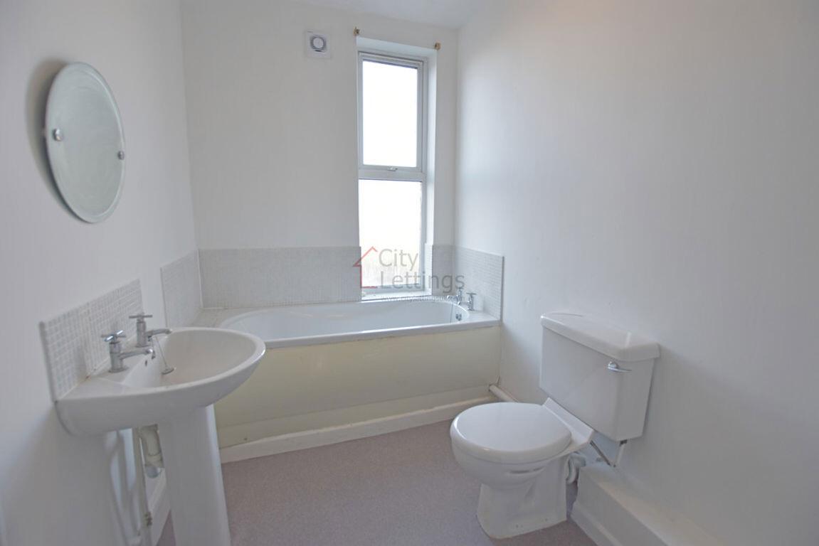4 bedroom house for rent Woodborough Road Nottingham, NG3 5HB | UniHomes