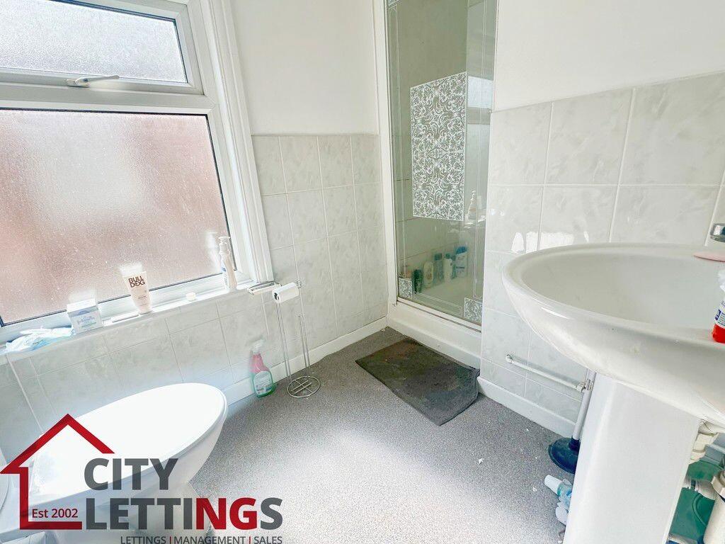 4 bedroom house for rent Woodborough Road Nottingham, NG3 5HB | UniHomes