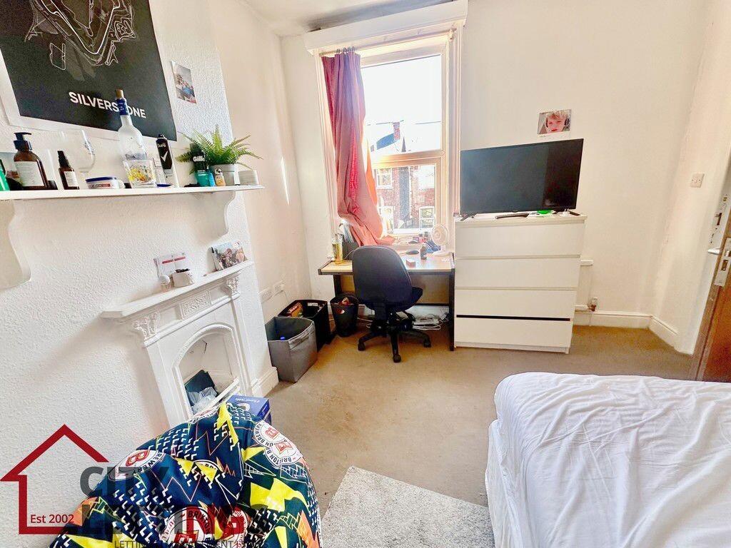 5 bedroom house for rent Dunlop Avenue Nottingham, NG7 2BW | UniHomes