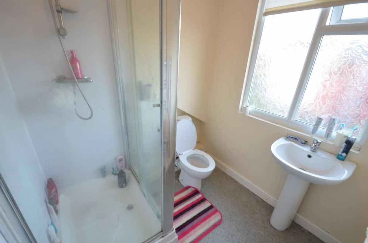 8 bedroom house for rent Consort Terrace, Leeds, LS3 1ET | UniHomes