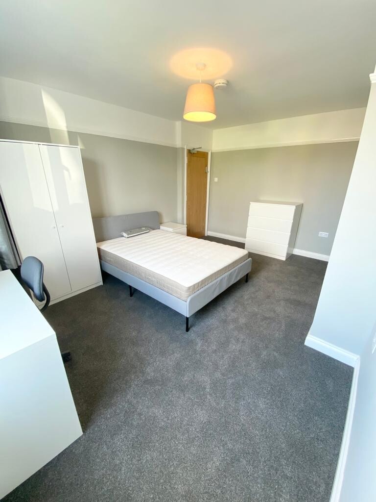 4 bedroom house for rent Station Road Bristol, BS34 7JJ | UniHomes