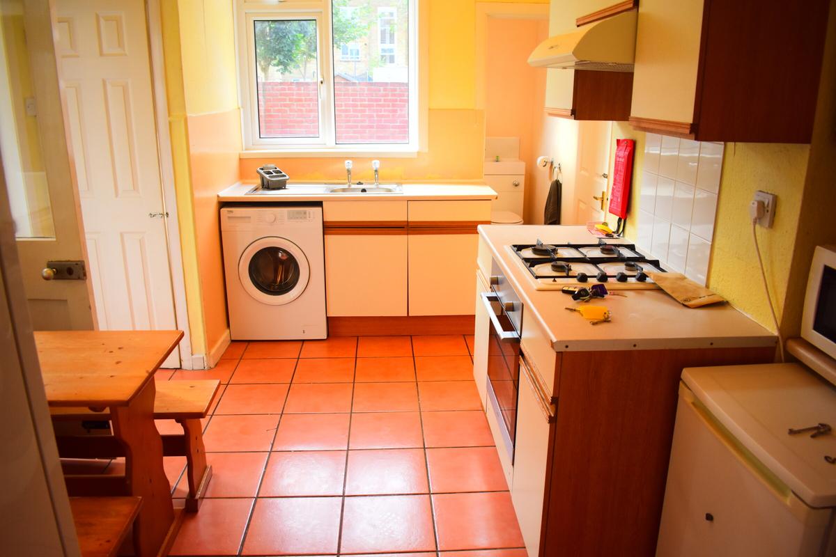 4 bedroom house for rent Somers Road, Portsmouth, PO5 4PS | UniHomes