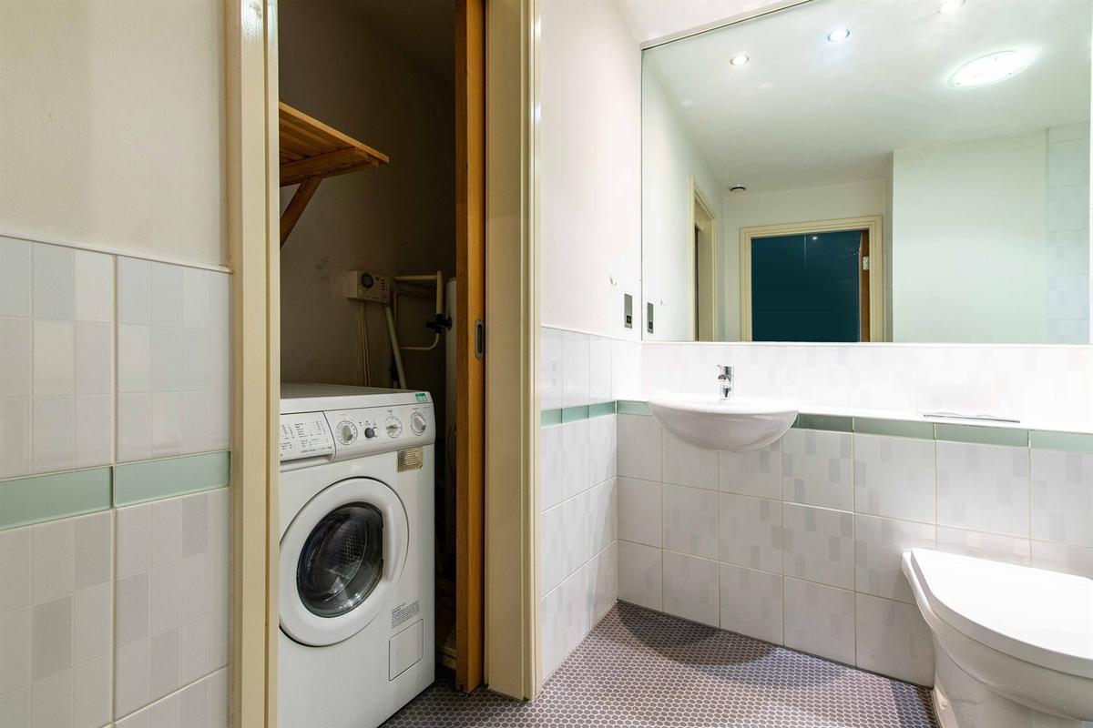 2 bedroom apartment for rent 311 North West, 41 Talbot Street The City ...