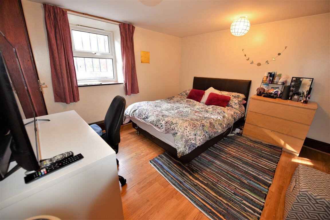 2 bedroom house for rent Harold Grove Leeds, LS6 1LB | UniHomes