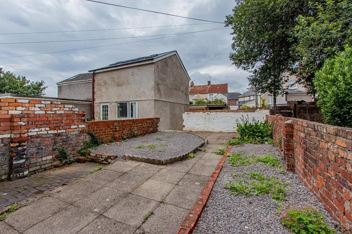 8 bedroom house for rent Cathays Terrace Cardiff, CF24 4HU | UniHomes