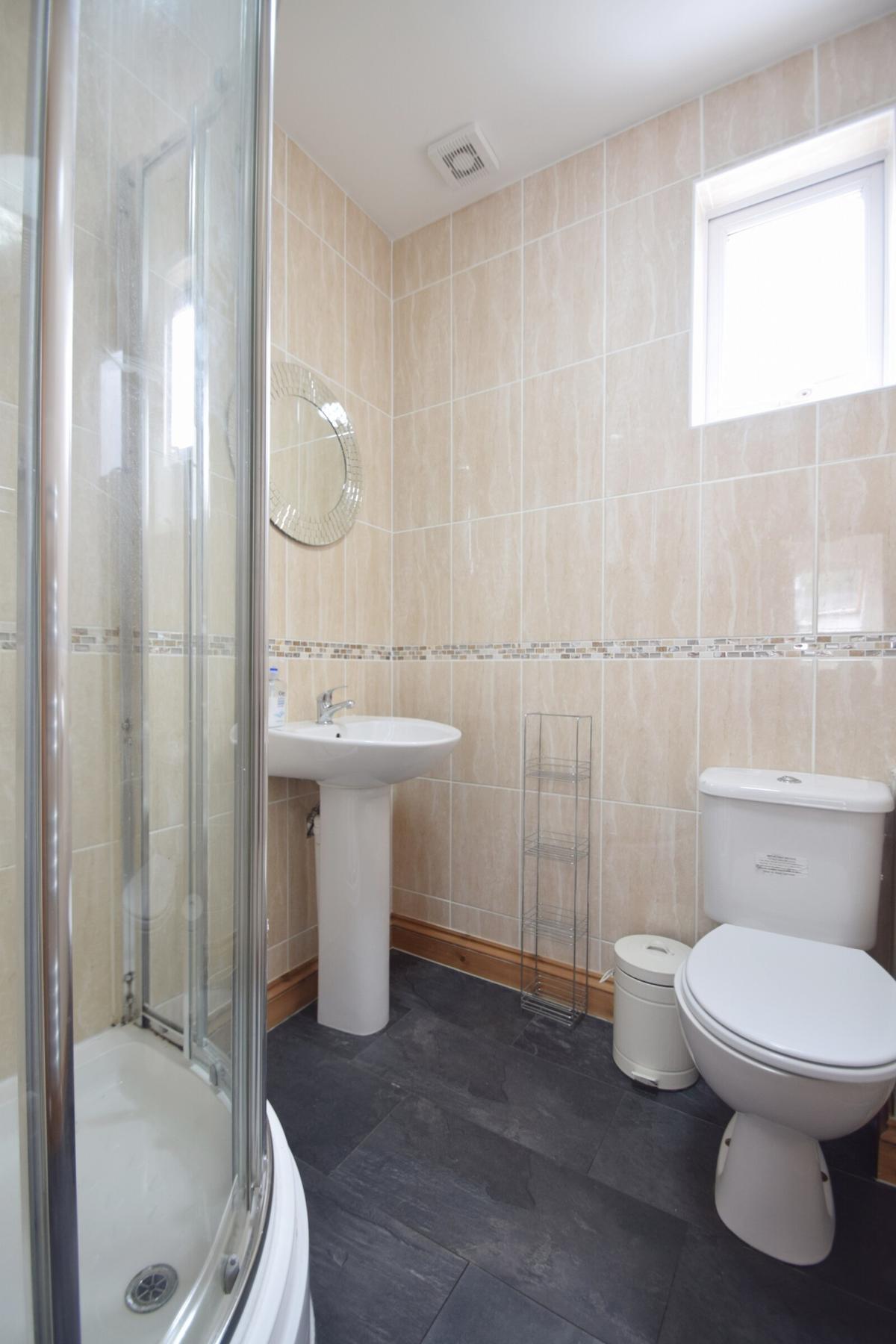 8 bedroom house for rent Cathays Terrace Cardiff, CF24 4HU | UniHomes