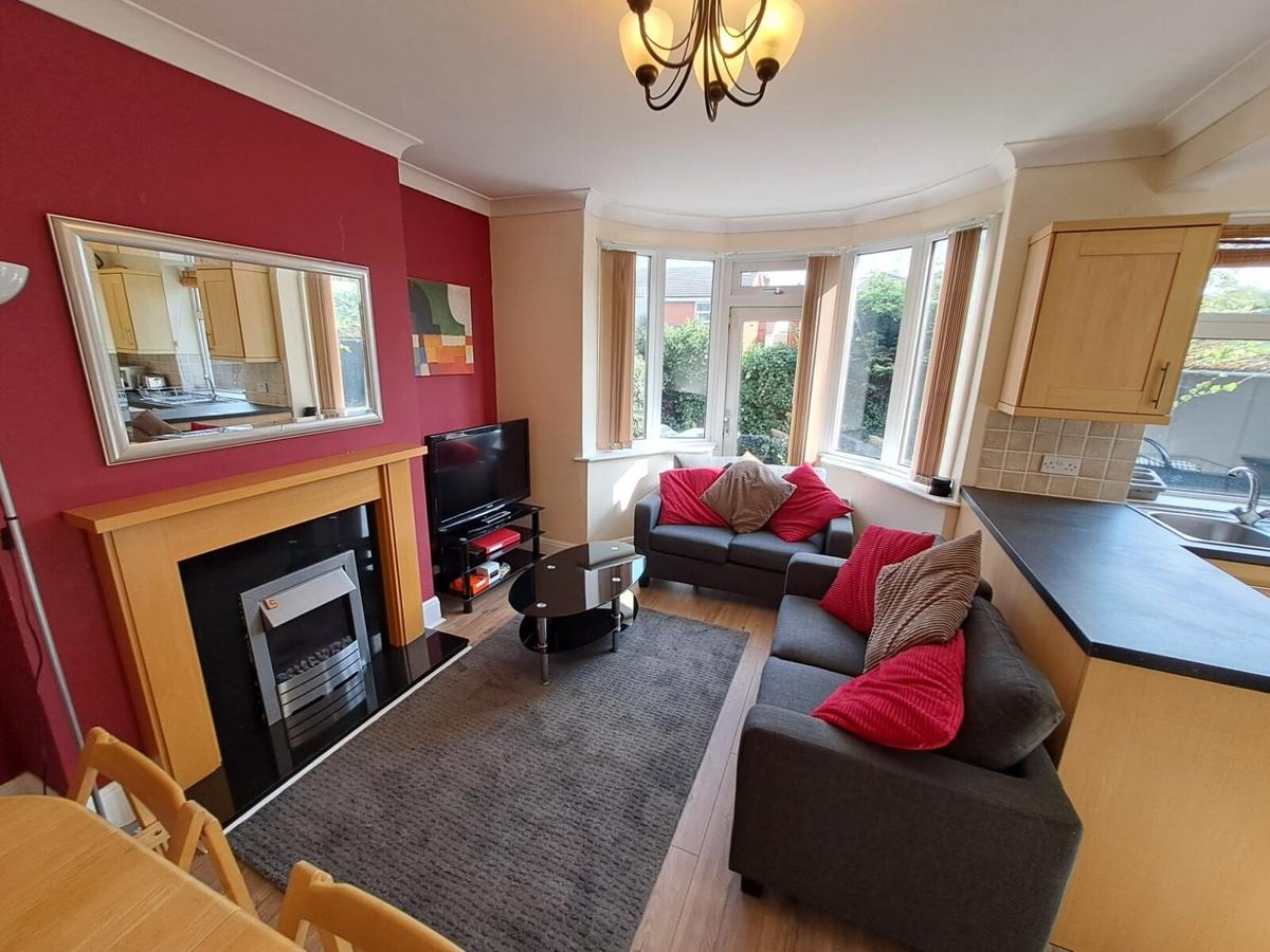 4 bedroom house for rent Carlton Avenue York, YO10 3JZ | UniHomes