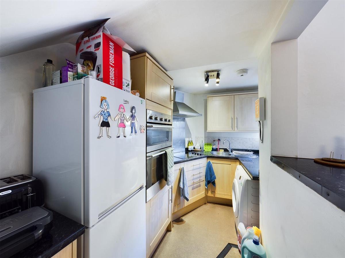 3 Bedroom Apartment For Rent New England Road Brighton Bn1 3tu Unihomes