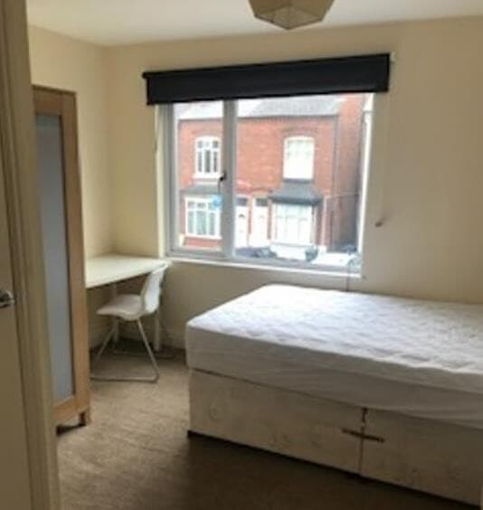 3 Bedroom House For Rent Harborne Park Road Birmingham B17 0ng Unihomes