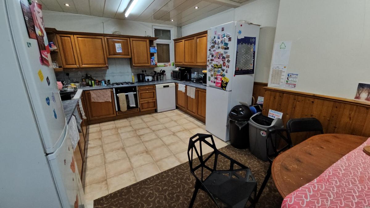 7 bedroom house for rent Portland Crescent, Manchester, M13 0BU | UniHomes