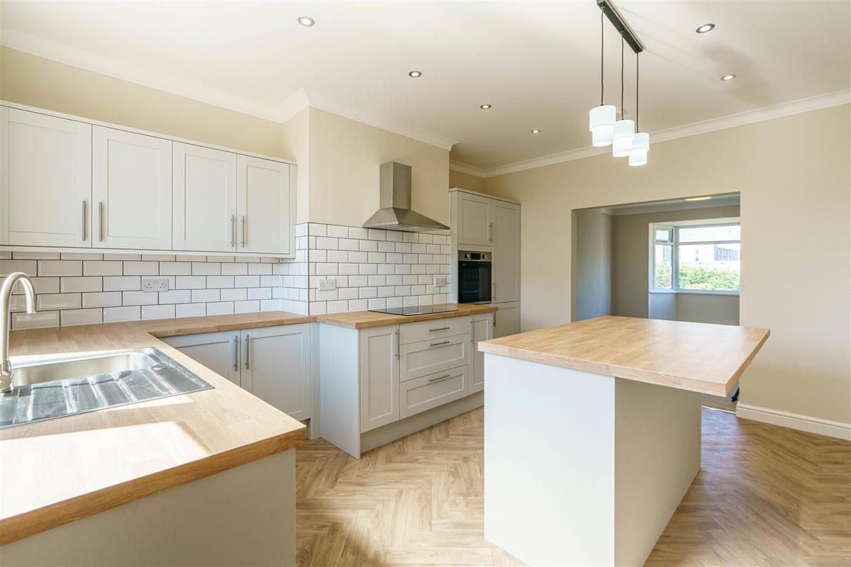 2 bedroom apartment for rent Ainthorpe Gardens Newcastle, NE7 7SP ...