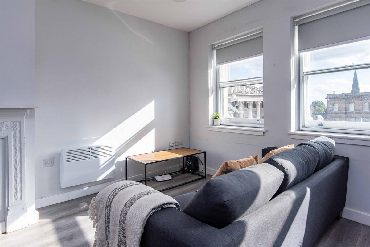 3 bedroom apartment for rent 27A Long Row, Nottingham, NG1 2DR | UniHomes