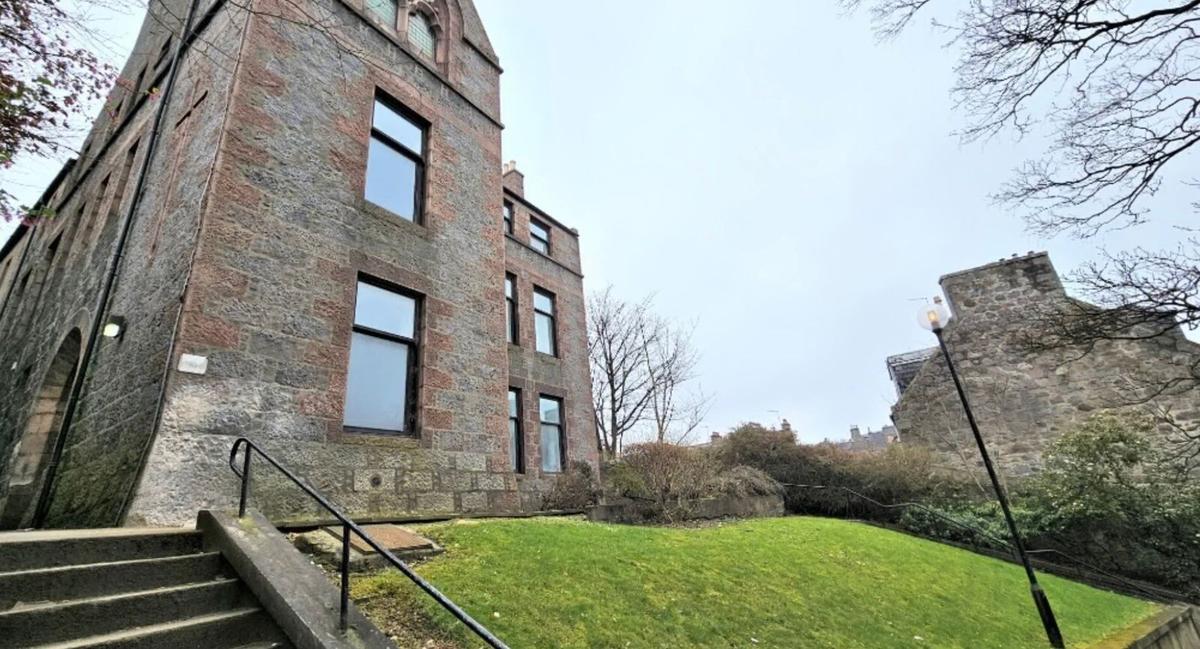 4 bedroom apartment for rent Spital, D, Aberdeen, AB24 3HT | UniHomes