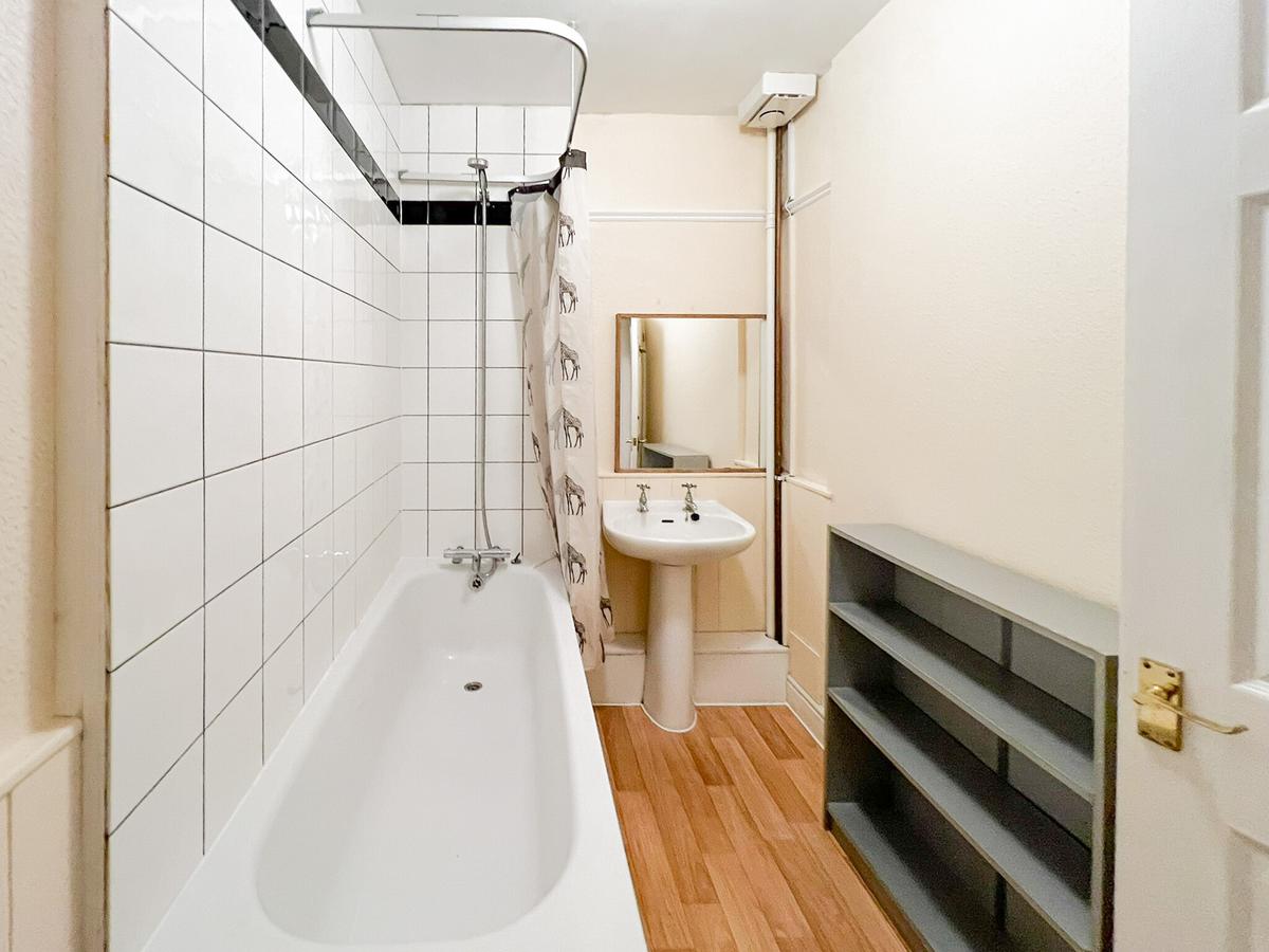 5 bedroom house for rent 10 Alma Vale Road, Clifton Bristol, BS8 2HY ...