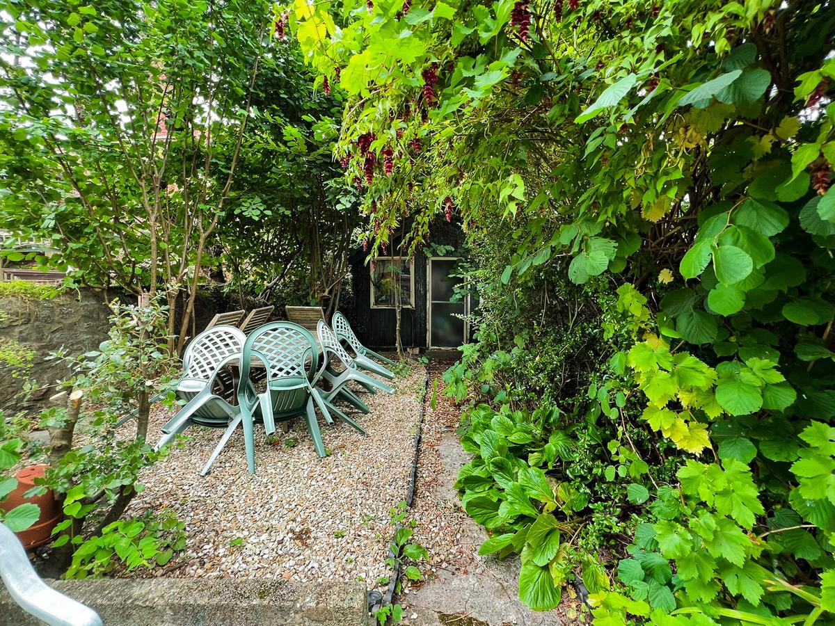 5 bedroom house for rent 10 Alma Vale Road, Clifton Bristol, BS8 2HY ...