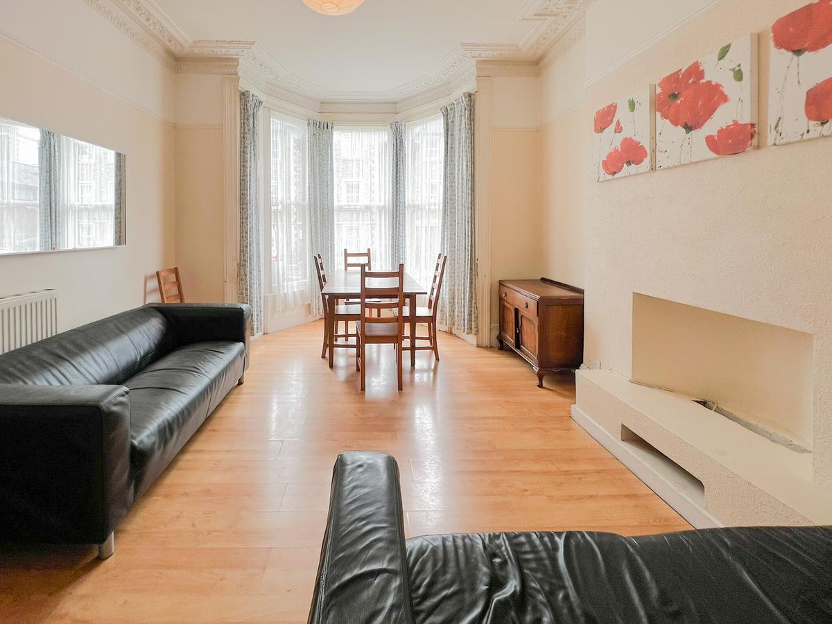 5 bedroom house for rent 10 Alma Vale Road, Clifton Bristol, BS8 2HY ...
