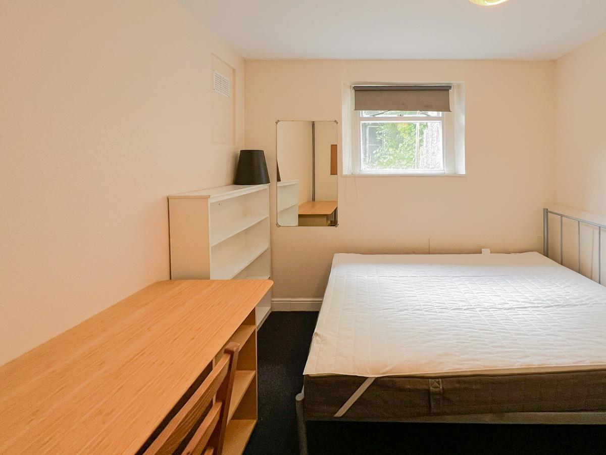 5 bedroom house for rent 10 Alma Vale Road, Clifton Bristol, BS8 2HY ...