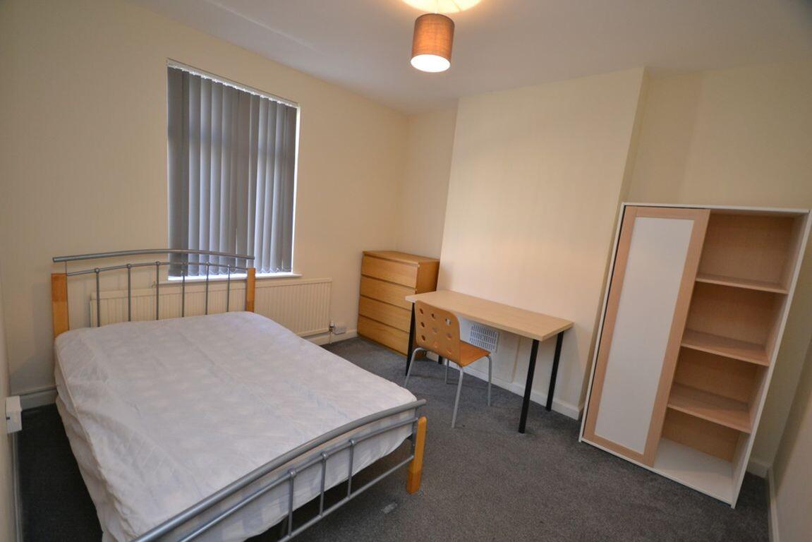 4 bedroom house for rent Teversal Avenue, Nottingham, NG7 1PY | UniHomes