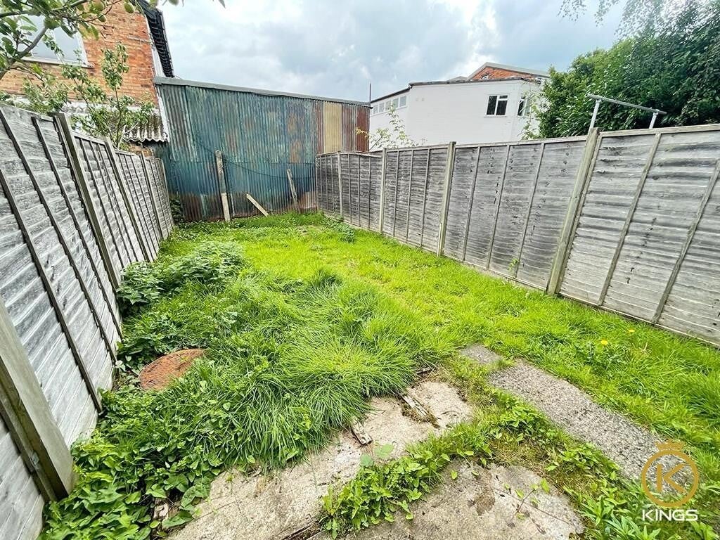 3 bedroom house for rent Walnut Tree Close, Surrey, GU1 4UQ | UniHomes