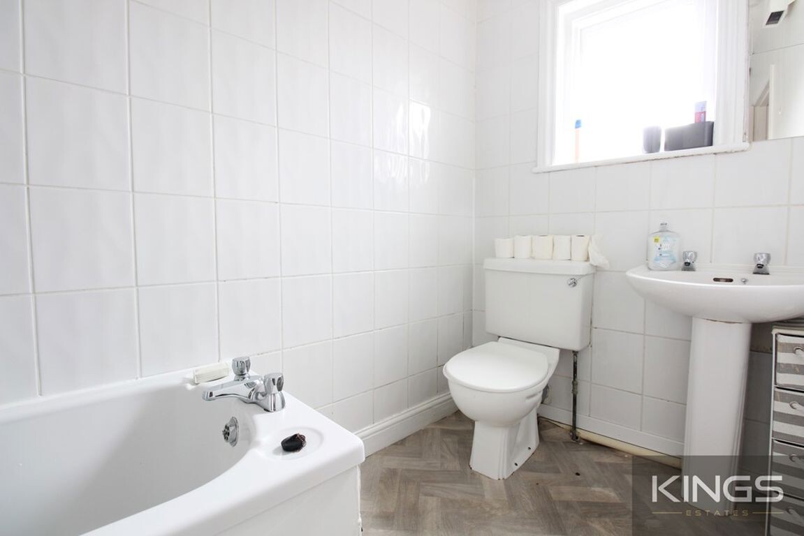 3 bedroom apartment for rent Portswood Road, Southampton, SO17 2FY ...