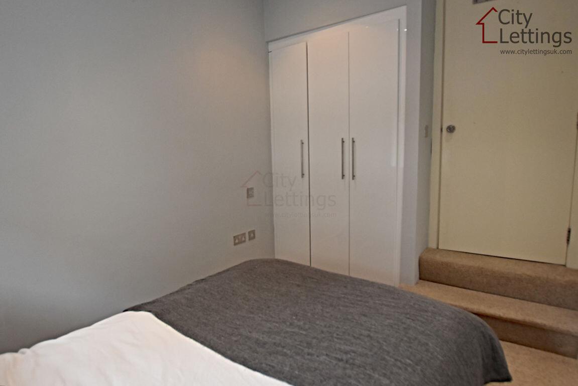 2 bedroom apartment for rent The Axis, Nottingham, NG1 5FW | UniHomes