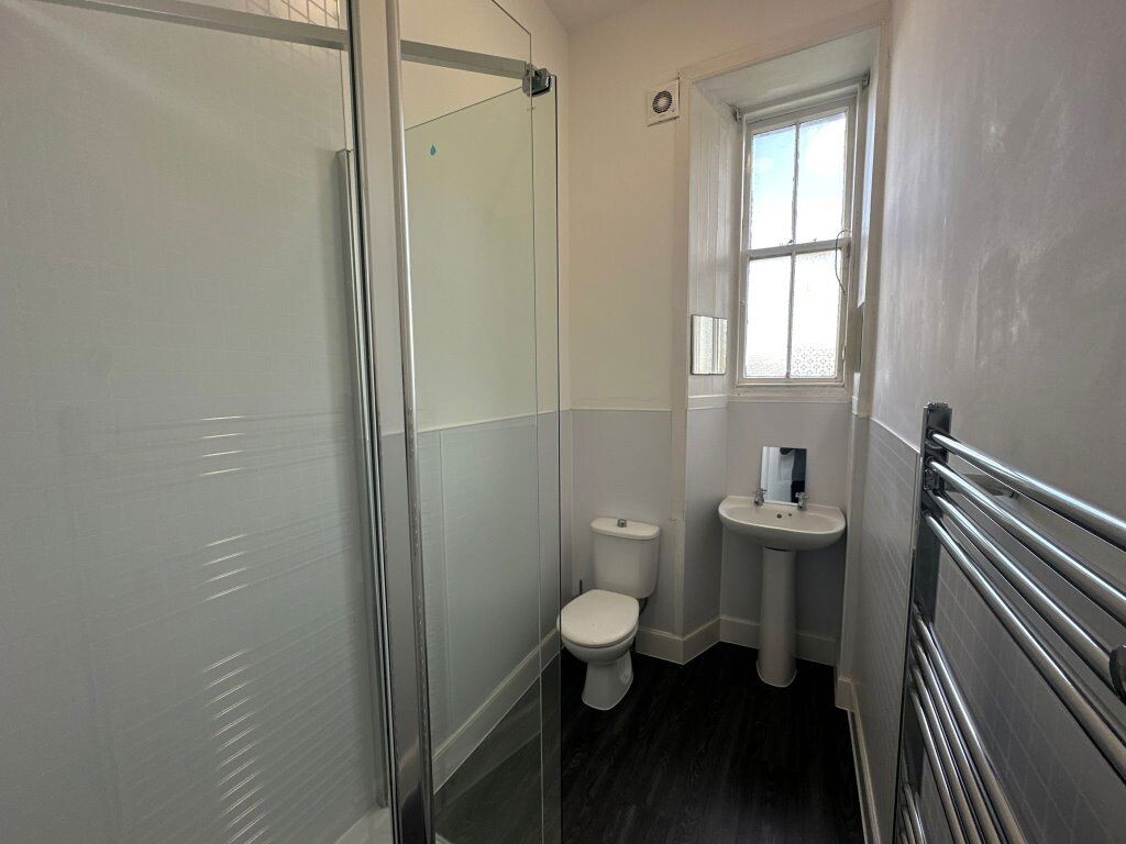5 bedroom house for rent Polwarth Gardens Edinburgh, EH11 1JT | UniHomes