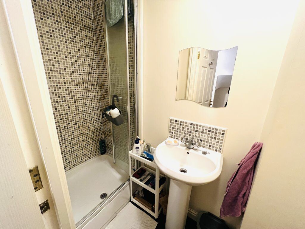 4 bedroom house for rent Goods Yard Close, Loughborough, LE11 5EB ...