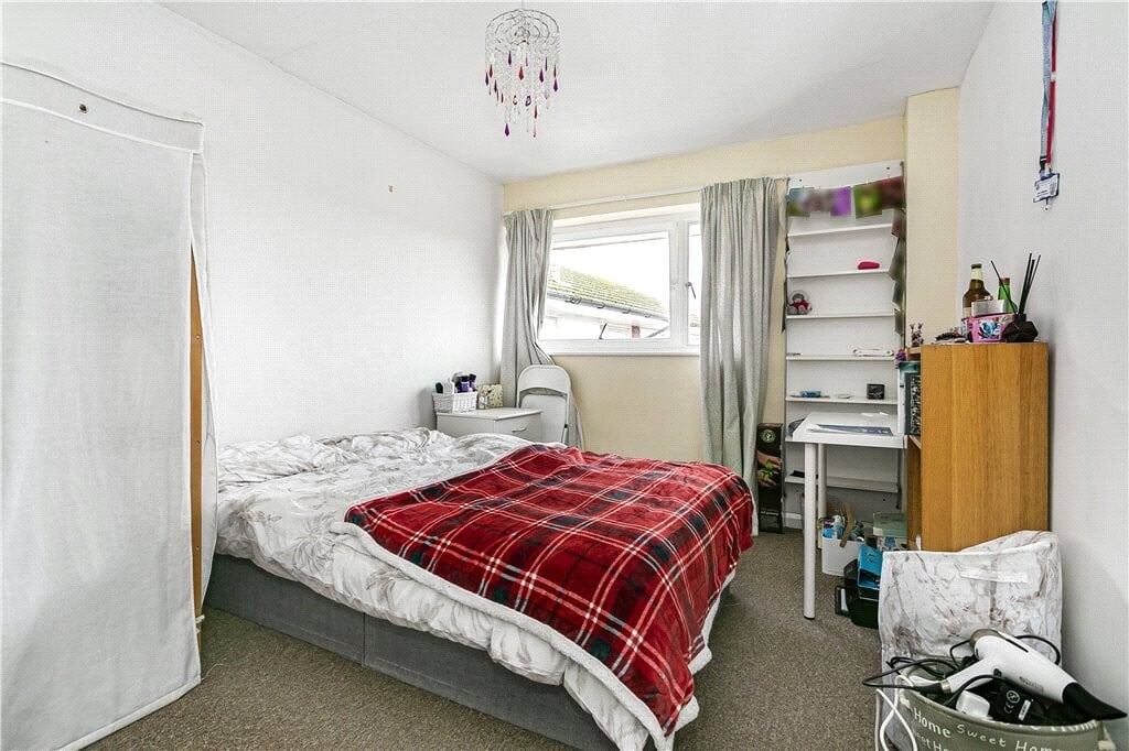4 bedroom house for rent Guildford Park Avenue Surrey, GU2 7NN | UniHomes