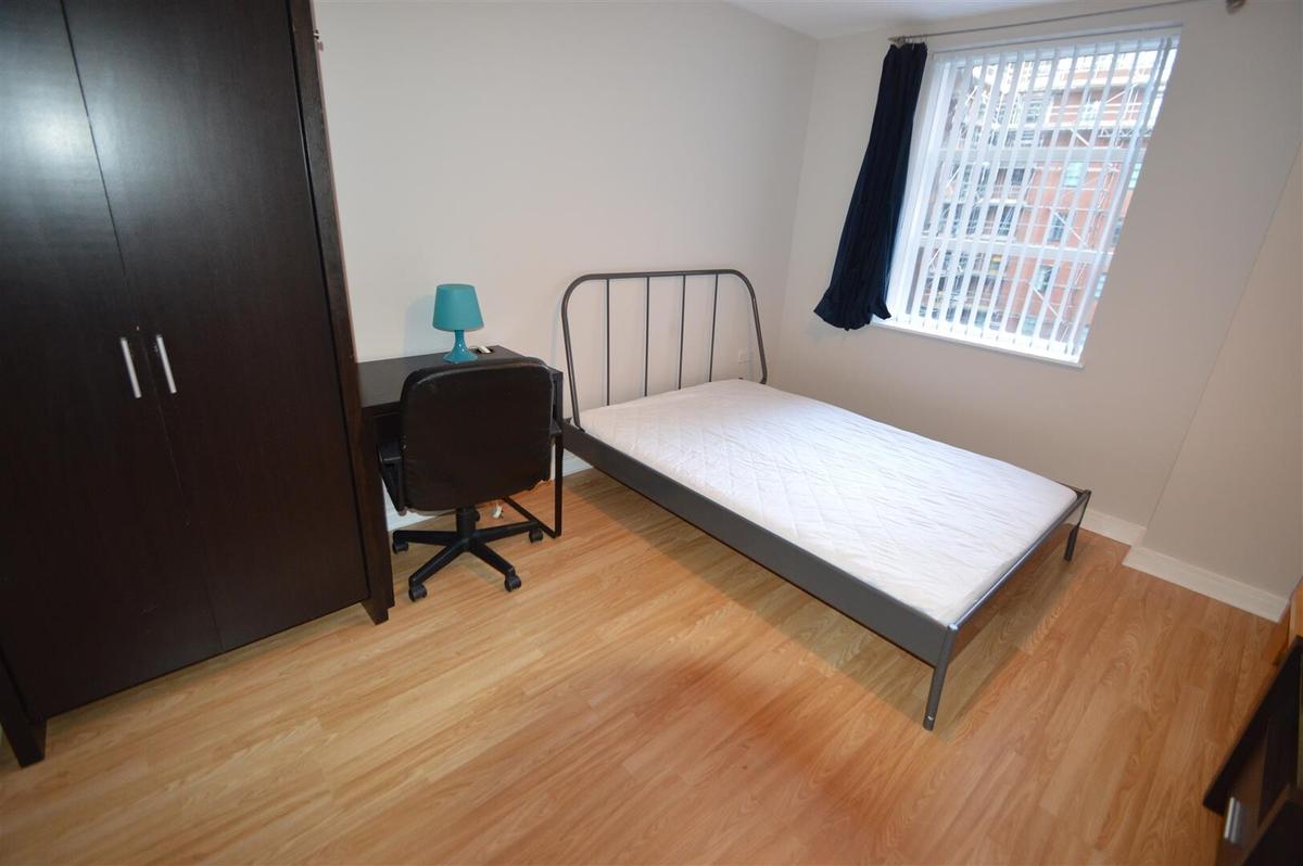 2 bedroom apartment for rent The Quadrangle Manchester, M1 5QD | UniHomes